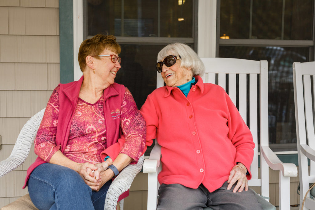 Senior support worker connects older adults with resources - Avesta Housing