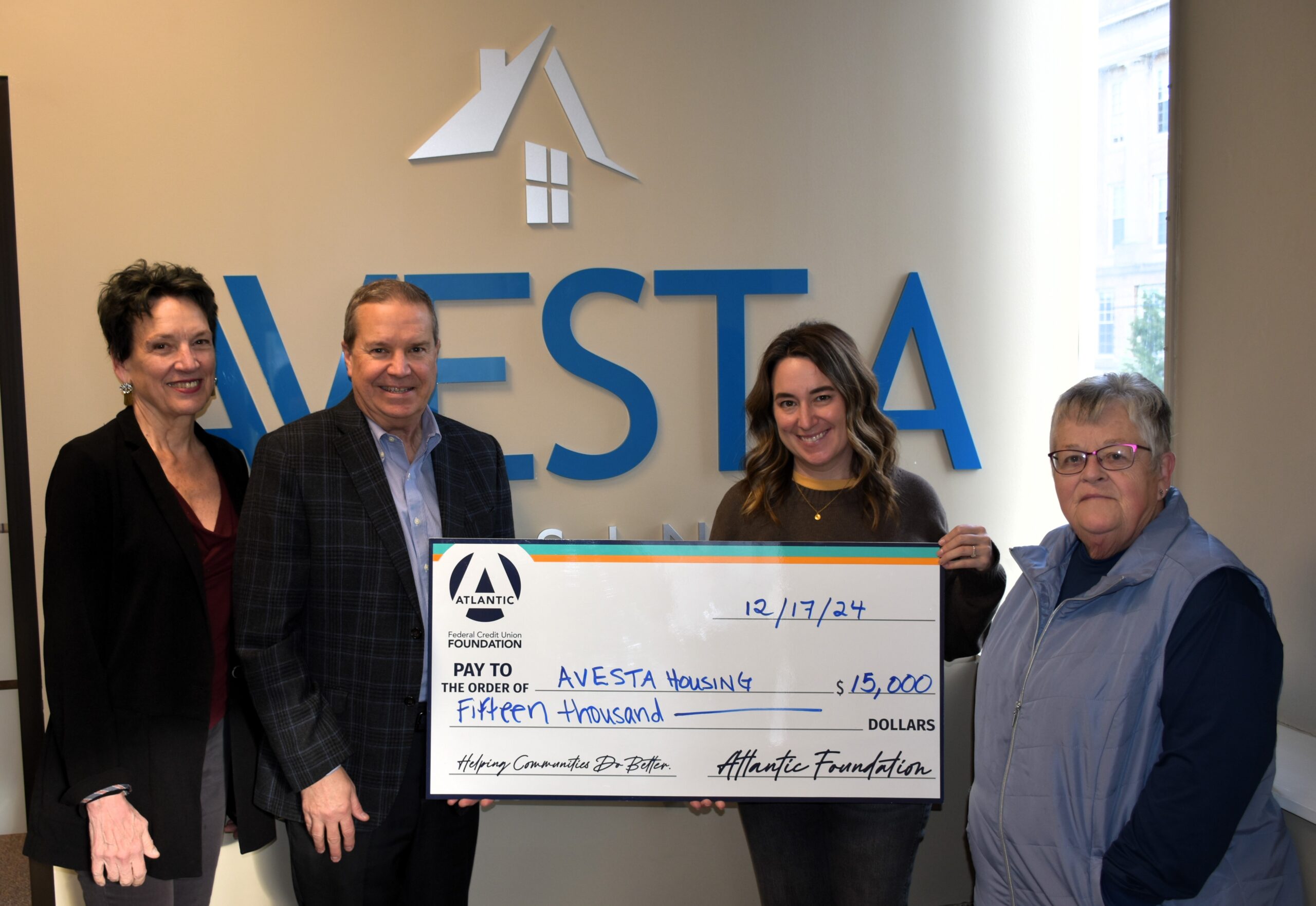 M&T Bank, Atlantic FCU Foundation donate to Avesta Housing - Avesta Housing